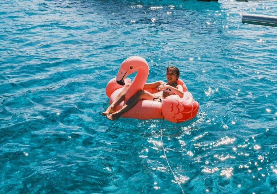Hersonissos: Private Catamaran Cruise, Dia Island with Lunch