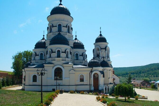 Highlights of Chisinau & Milestii Mici Wine Cellars - Deep Dive into the Tour Experience