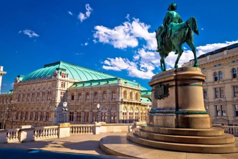 Highlights of Vienna: Private Bike Tour with Licensed Guide - Extended Routes for Deeper Exploration
