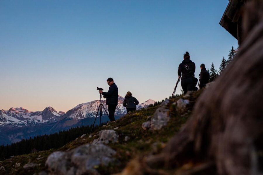 Hike & Photo - Authentic Mountain & Photography Experience