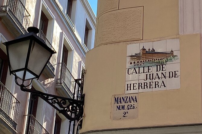 Historic Madrid, a walk through the Austrias neighborhood - Key Points