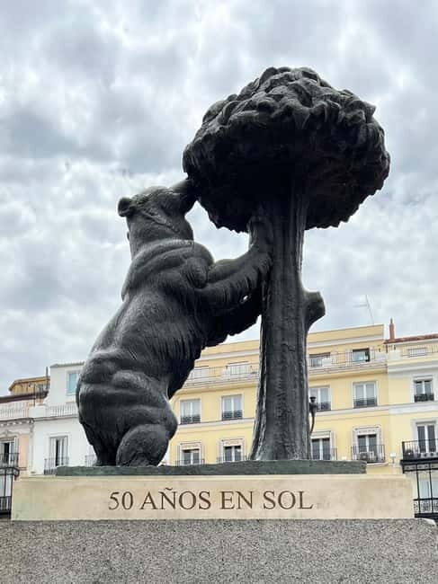 Historic Madrid on foot: From the Palace to Sol - Starting Point and First Impressions