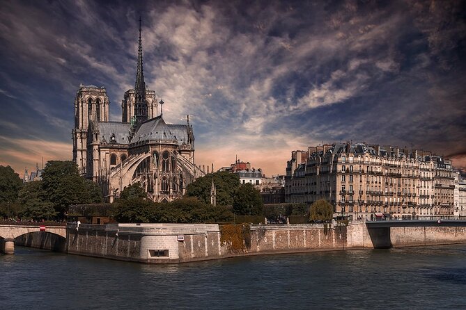 Historic Paris Walking Tour - Who Should Sign Up?