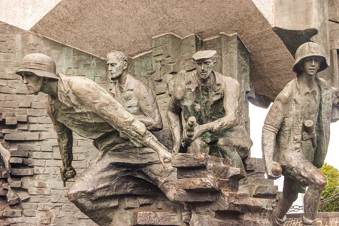 Historic Warsaw: Exclusive Private Tour with a Local Expert - A Friendly Look at the Historic Warsaw Private Tour