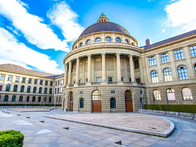Historic Zurich: Private Tour with a Certified Guide - Key Points