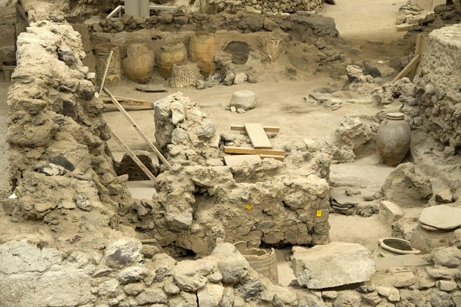 History of Santorini Private Tour & Wine Routes Guided Tour - A Closer Look at the Tour Experience