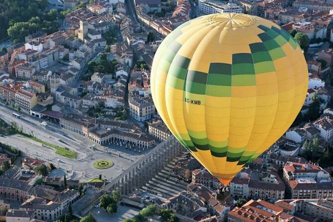 Hot Air Balloon over Segovia with Optional Transfers from Madrid - Discovering Segovia from Above