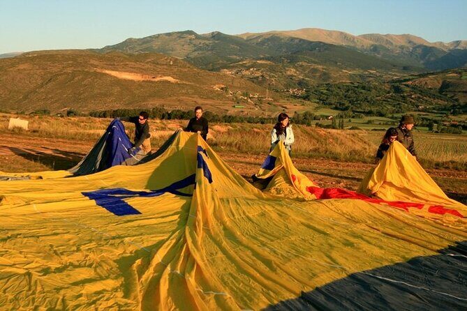 Hot Air Ballooning and Sailing Adventure Tour from Barcelona - The Experience: From a Practical Perspective
