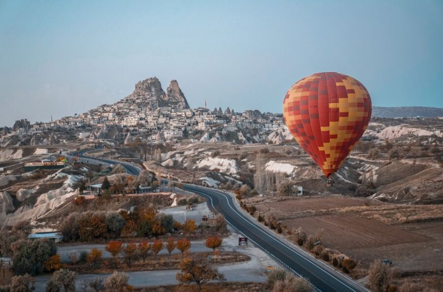 Hot air balloons in Goreme red valley - What Makes This Tour Stand Out
