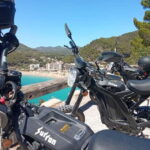 Ibiza: Tour con moto cross eléctrica Surron - Second Stop: Scenic Views and Beach Break at Playa Den Bossa