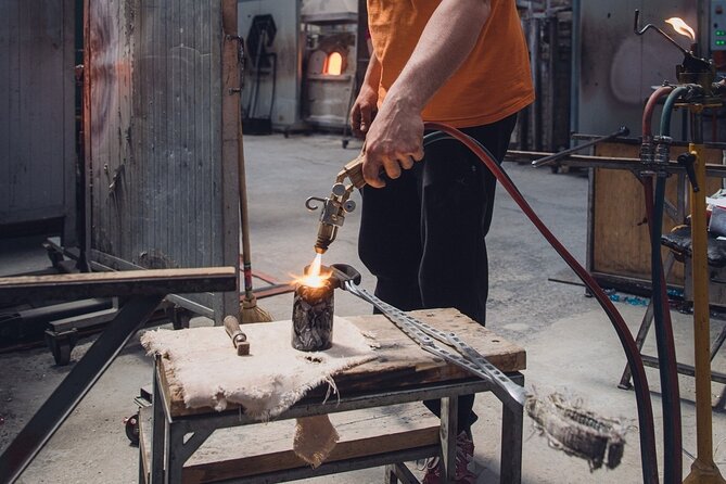 In-depth guided tour in a real Murano Glass Factory - Key Points