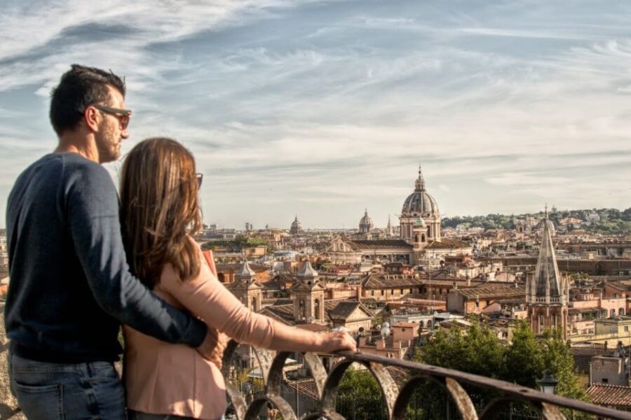 In Rome like a star: e-bike tour with photo shoot - Exploring Rome on an e-bike with a personalized photo shoot