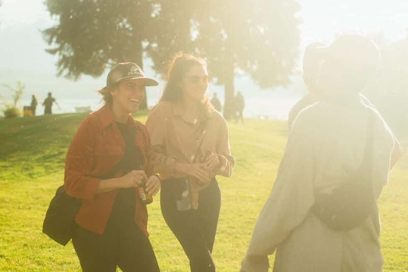 Interlaken: Lake Thun Sunset Social Bike Tour with Sundowner - A Refreshing Dip and Snacks