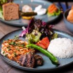 Istanbul: Bosphorus Cruise with Dinner Show - Dining and Drinks