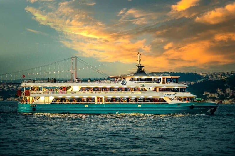 Istanbul: Bosphorus Dinner Cruise with Turkish Night Show - Why the Reviewers Love It
