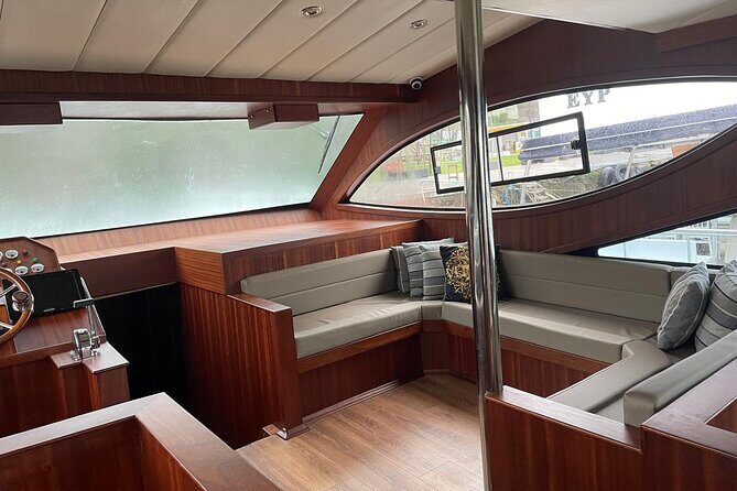 Istanbul Bosphorus Sunset Cruise on Yacht with Live Guide - The Value of the Experience