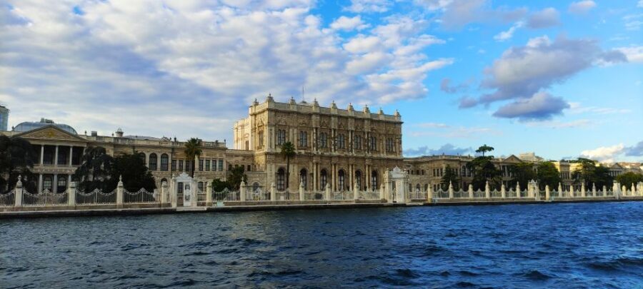 Istanbul: Bosphorus Sunset Cruise with Snacks and Wine - The Itinerary: What You’ll Actually See and Do