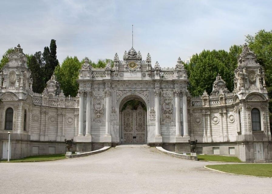 Istanbul Combo: Hagia Sophia Museum & Dolmabahce Palace - The Itinerary: Breaking Down the Landmarks