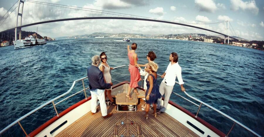 Istanbul: Half-Day Tour with Bosphorus Cruise & Spice Market - What’s Not Included and Considerations