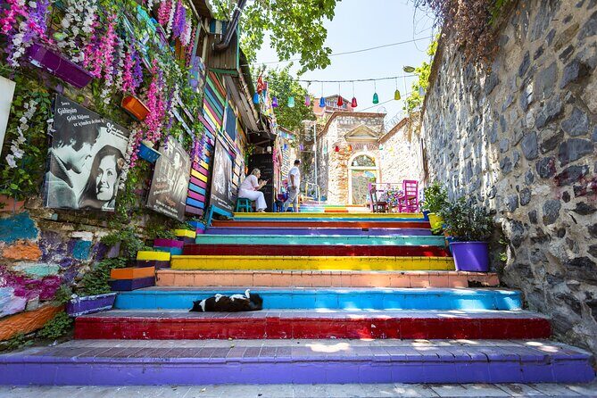 Istanbul in Colors Fener and Balat Districts Walking Tour - Exploring Unique Istanbul: The Fener and Balat Experience