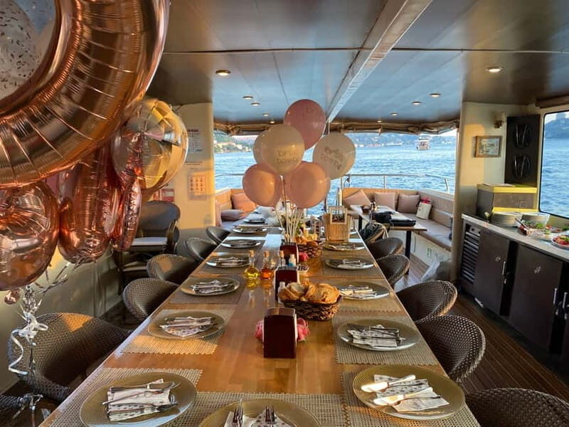 Istanbul: Private Bosphorus Boat Cruise - What This Tour Offers