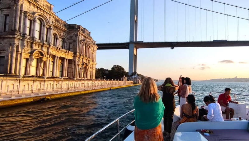 Istanbul: Private Bosphorus Dinner Cruise on a Luxury Yacht - Why is this Experience Worth Considering?