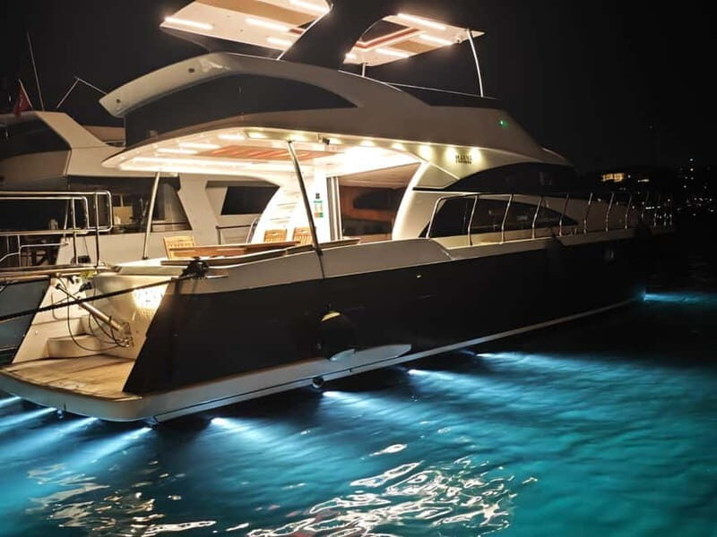 Istanbul: Private Bosphorus Yacht with Tour Guide and Snacks - Itinerary and Sightseeing Highlights