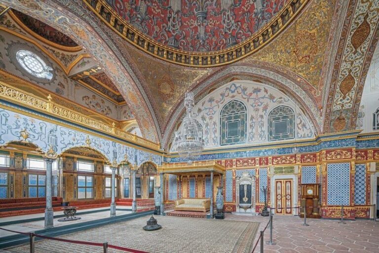 Istanbul: Topkapi Palace and Harem Ticket with Audio Guide - Authenticity and Fun in Visiting the Palace