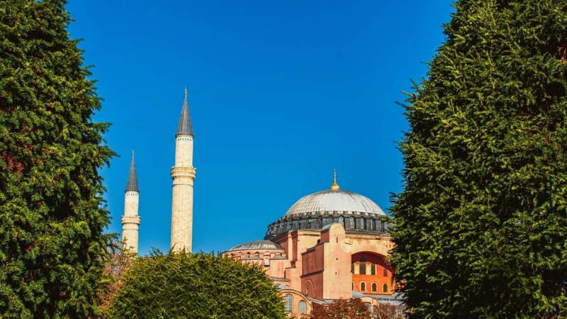 Istanbul Tour on a Budget: No Lines, No Tickets, No Stress - An Honest Look at the Tours Approach