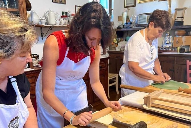 Italian cooking lesson and lunch in an Abruzzo farmhouse - What the Experience Offers