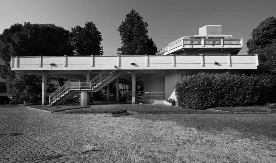 IVREA: Tour of the industrial city of the 20th century. UNESCO site. - The Architectural Heritage of Ivrea