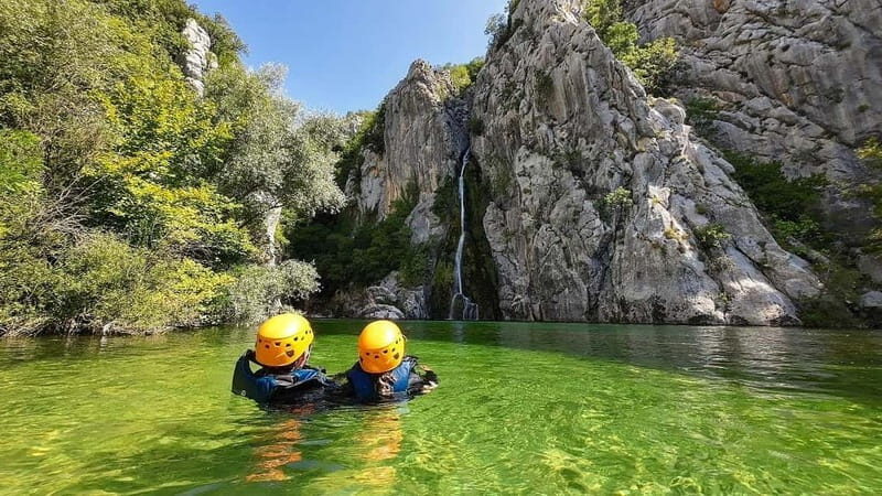 Iz Omisa/Zadvarija: Extremni Canyoning na rijeci Cetini - Who Should Consider This Tour?