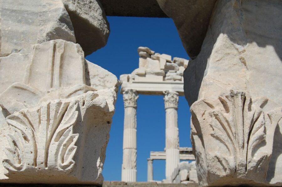 Izmir: Pergamum Tour with Private Guide & Van - The Roman and Byzantine Layers