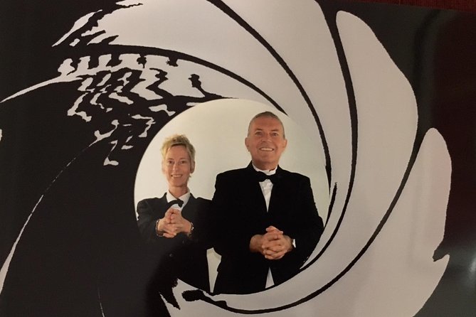 James Bond Filming Locations: Private Black Cab Tour in London - Key Points