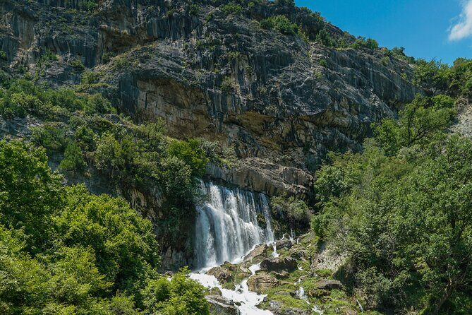 Jeep Safari Berat,Hiking in Sotira Waterfall,lunch (ARG) - Key Points
