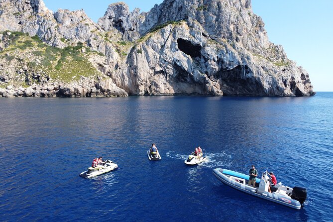 Jet ski excursion from San Antonio (Ibiza) to Es Vedrá - Diving Into the Experience