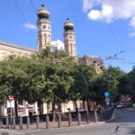 Jewish Quarter & Synagogues with personal stories - A Deep Dive into the Experience