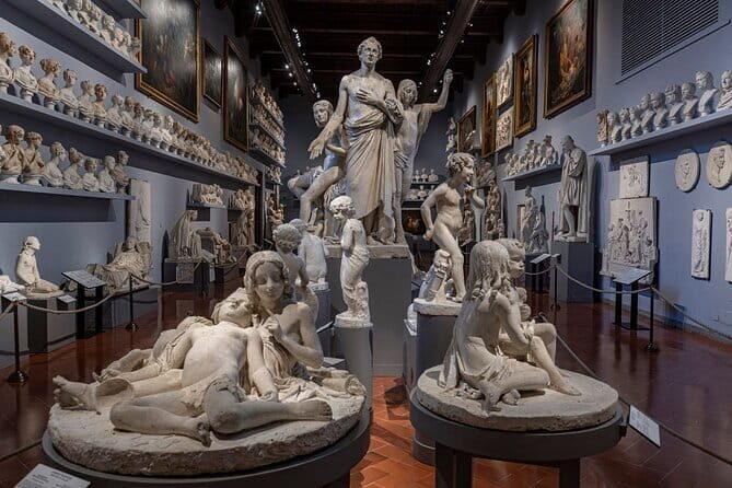 Journey into Art: Florence's Accademia - The Group Dynamic and Practicalities