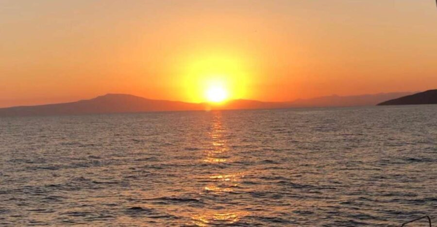 Kalamata: 2-hour Sunset cruise with local wine& fruit salads - The Value and Practicalities