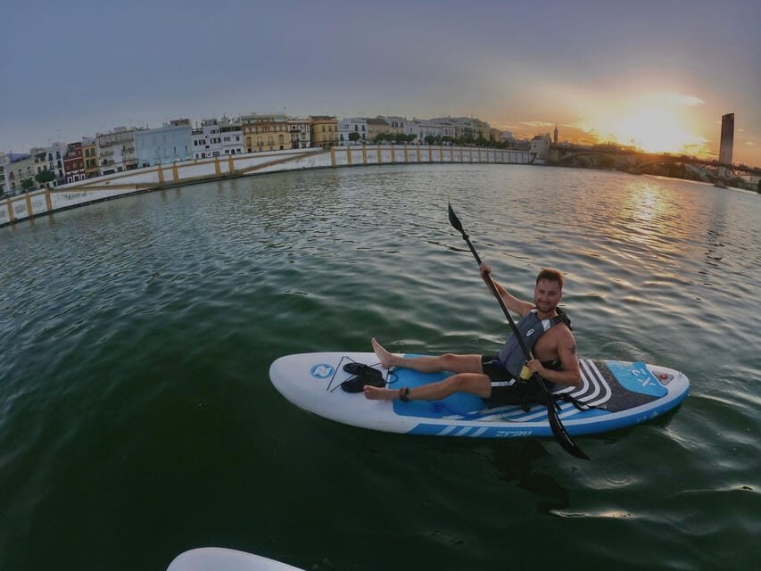 Kayak full moon: Historical part, Triana & La Cartuja - FAQ