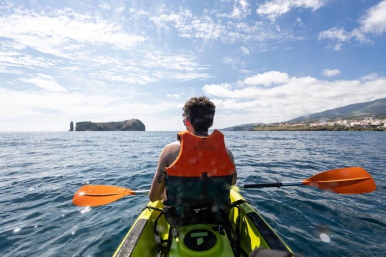 Kayak Guided Tour: Vila Franca do Campo Islet - Discovering the Azores from the Water