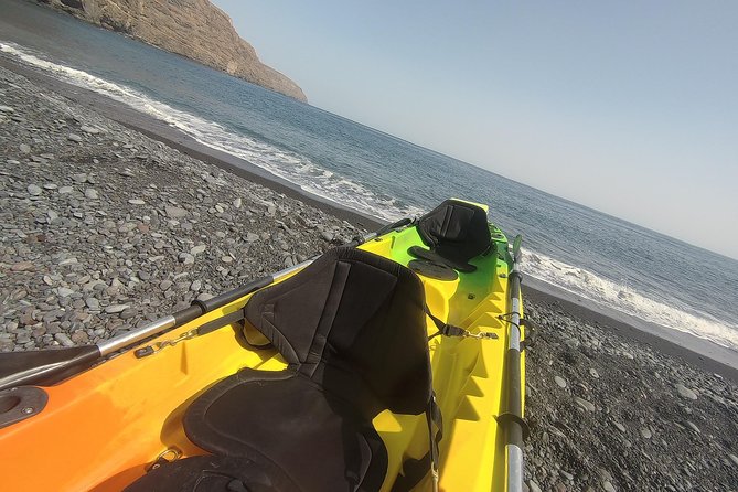 Kayaks for rent in Playa de Santiago - An Introduction to Kayaking in La Gomera