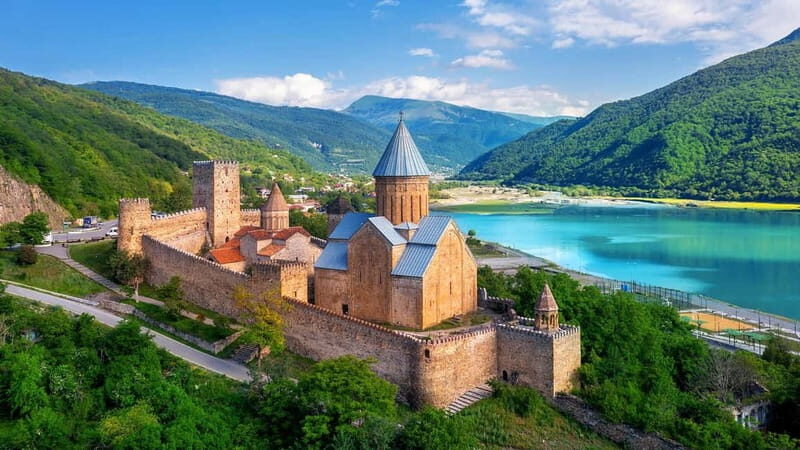 Kazbegi, Zhinvali, Ananuri - Day Trip - The Stops in Detail