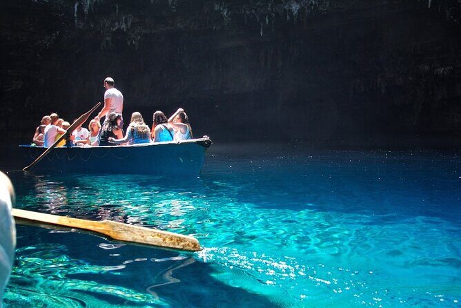 Kefalonia Highlights: Robola Winery, Melissani Lake & Fiscardo - Key Points