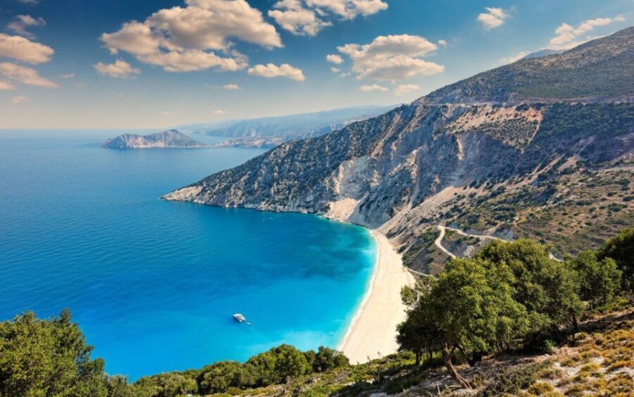 Kefalonia: Island Highlights Bus and Boat Tour with Lunch - Practical Details and What To Expect