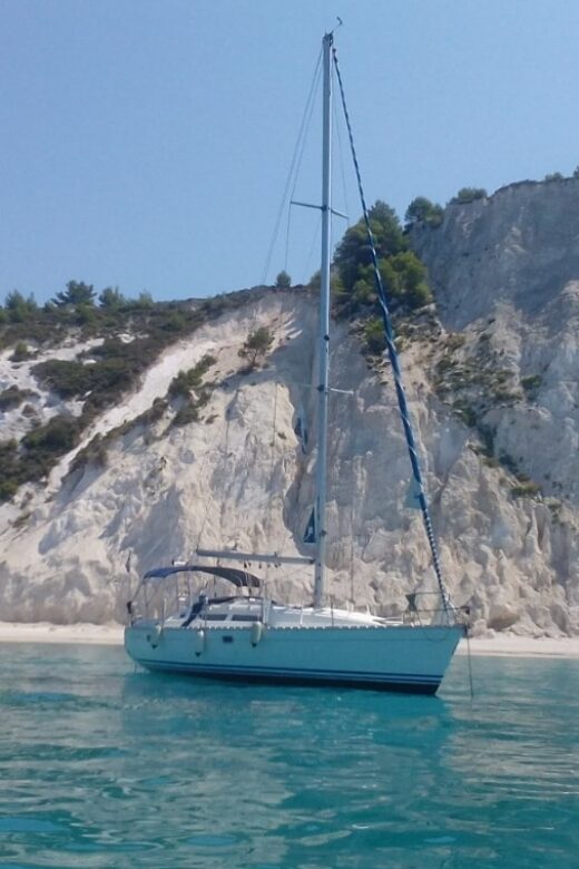Kefalonia: Private Sailing Cruise from Argostoli - Onboard Refreshments and Food