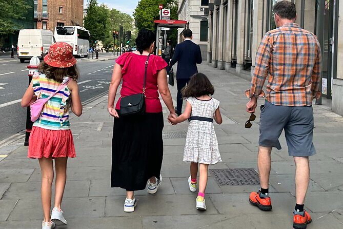 Kid friendly Dublin Highlights Private Guided Tour for Families - Practical Details