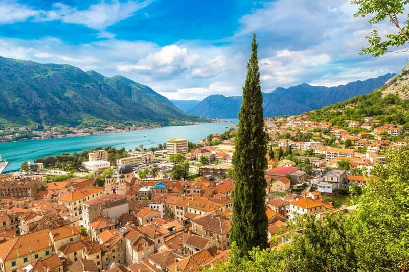 Kotor & Perast: Guided Day Trip From Dubrovnik - Exploring the Scenic Bay of Kotor