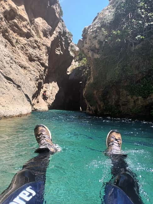 Kourtaliotiko Gorge: Guided River Adventure Trek with Lunch - The Itinerary in Detail