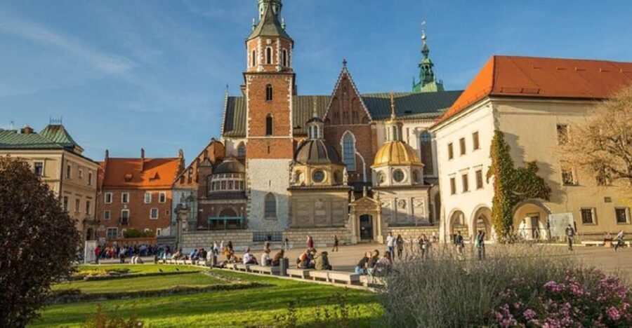 Kraków: 3-Day Wawel Castle, Wieliczka, and Auschwitz Tour - The Value of the Experience